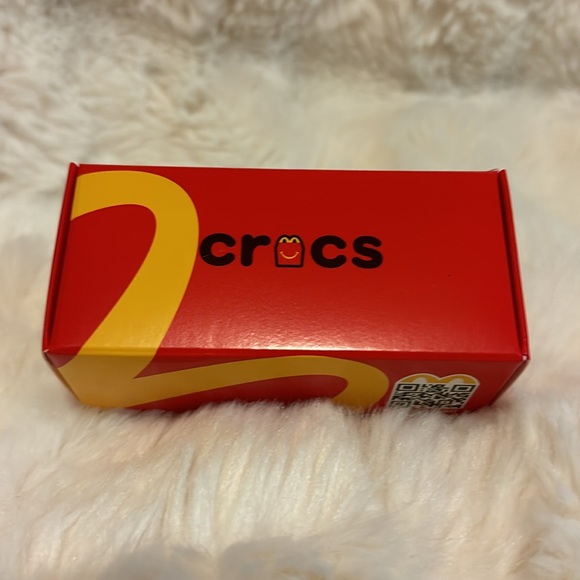 McDonald's | Toys | Brand New 224 Mcdonalds Mini Crocs Keychain Happy ...